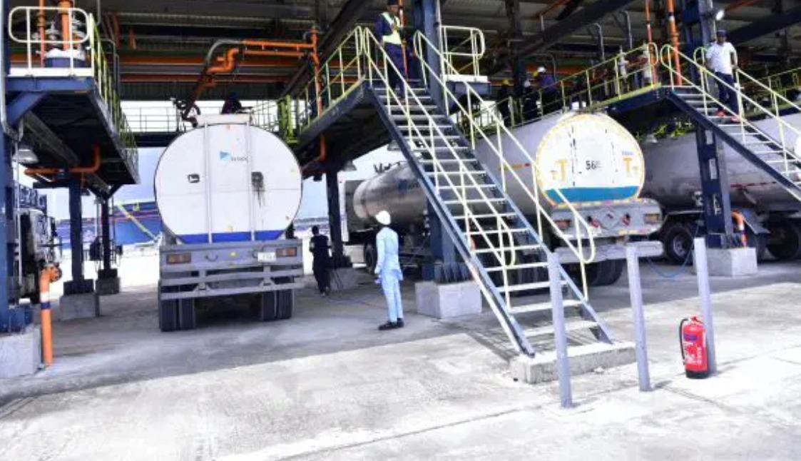 Dangote Refinery Set to Commence Nationwide Fuel Distribution August 15 - Entrepreneurng.com